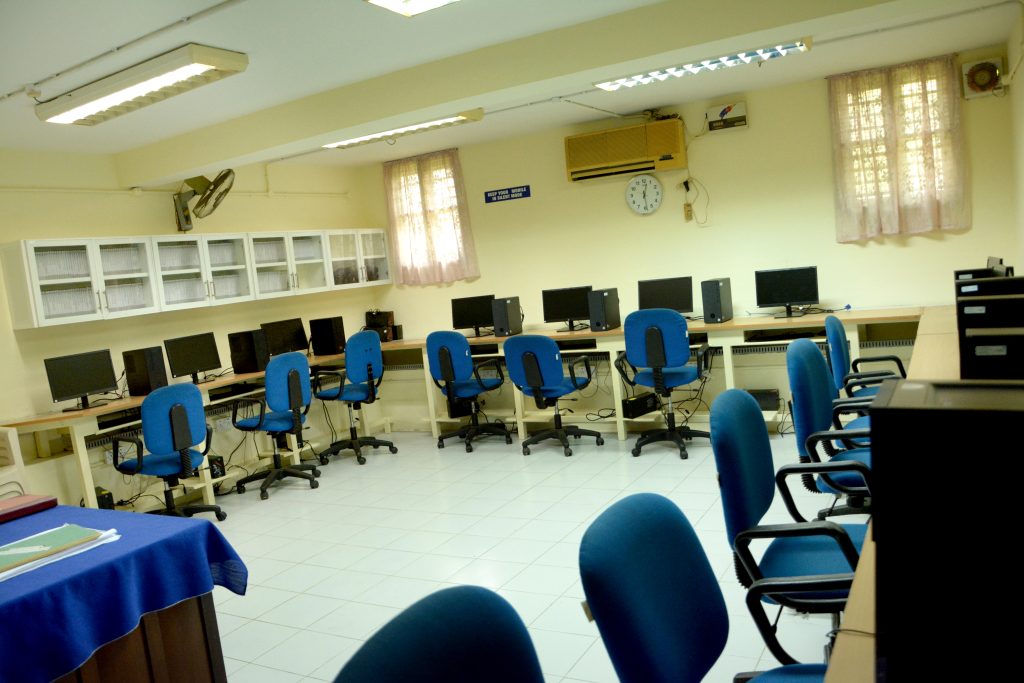 Computer Labs – TKM College of Arts and Science
